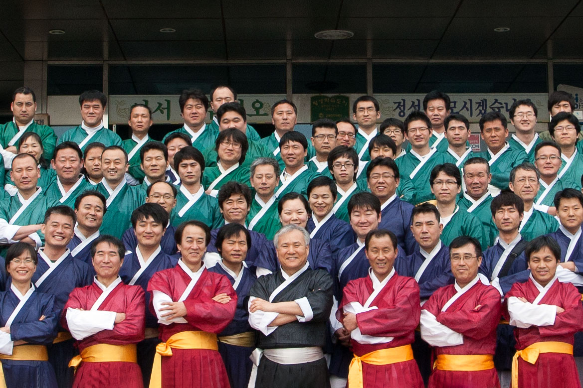 Les tenues du Taekkyon – Centre Français du Taekkyon